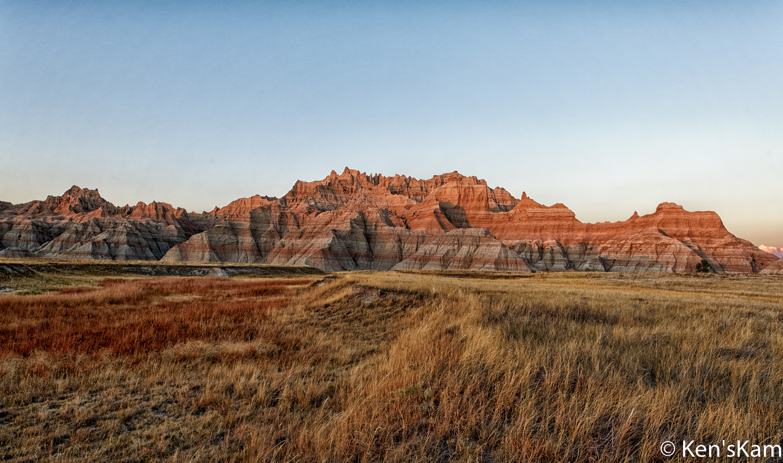 Badlands National Park, South Dakota – Day 4 Sunset – Ken's Photography ...