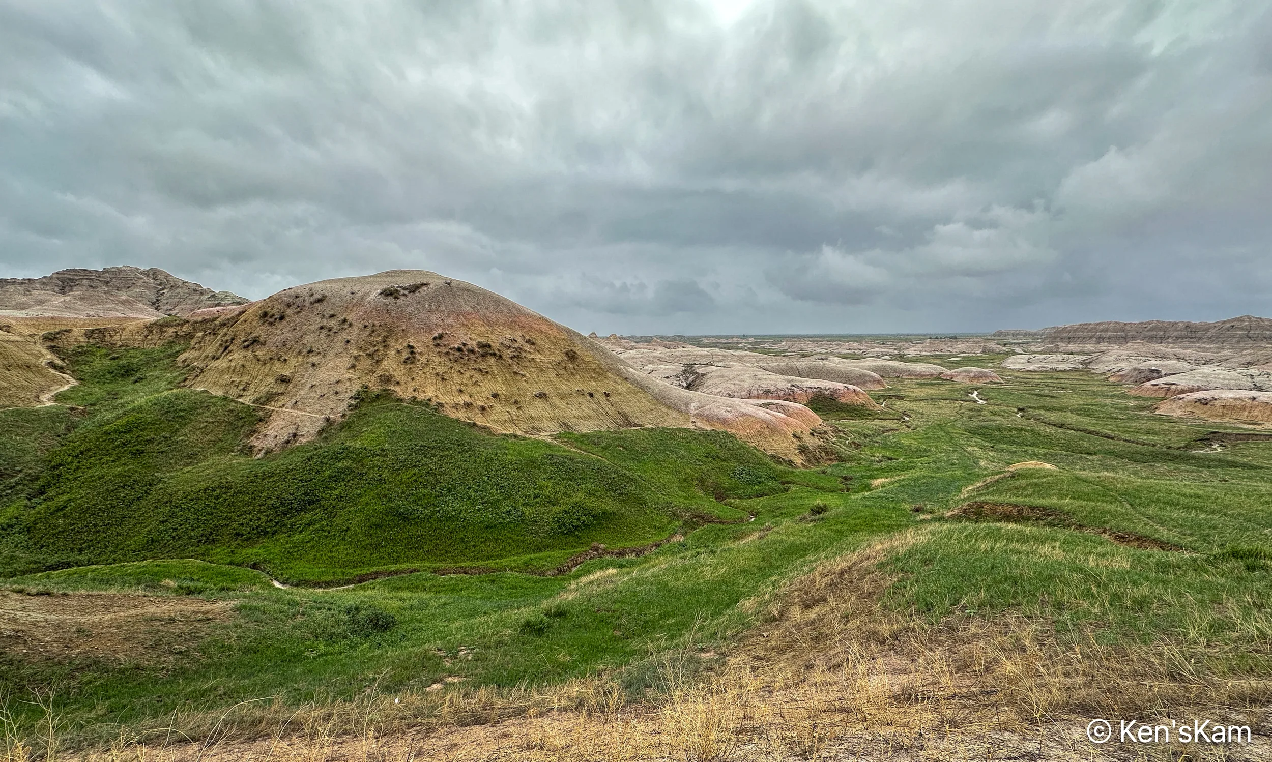 Badlands National Park, June 2025 – Part 8 – Rain Everywhere – Ken's ...